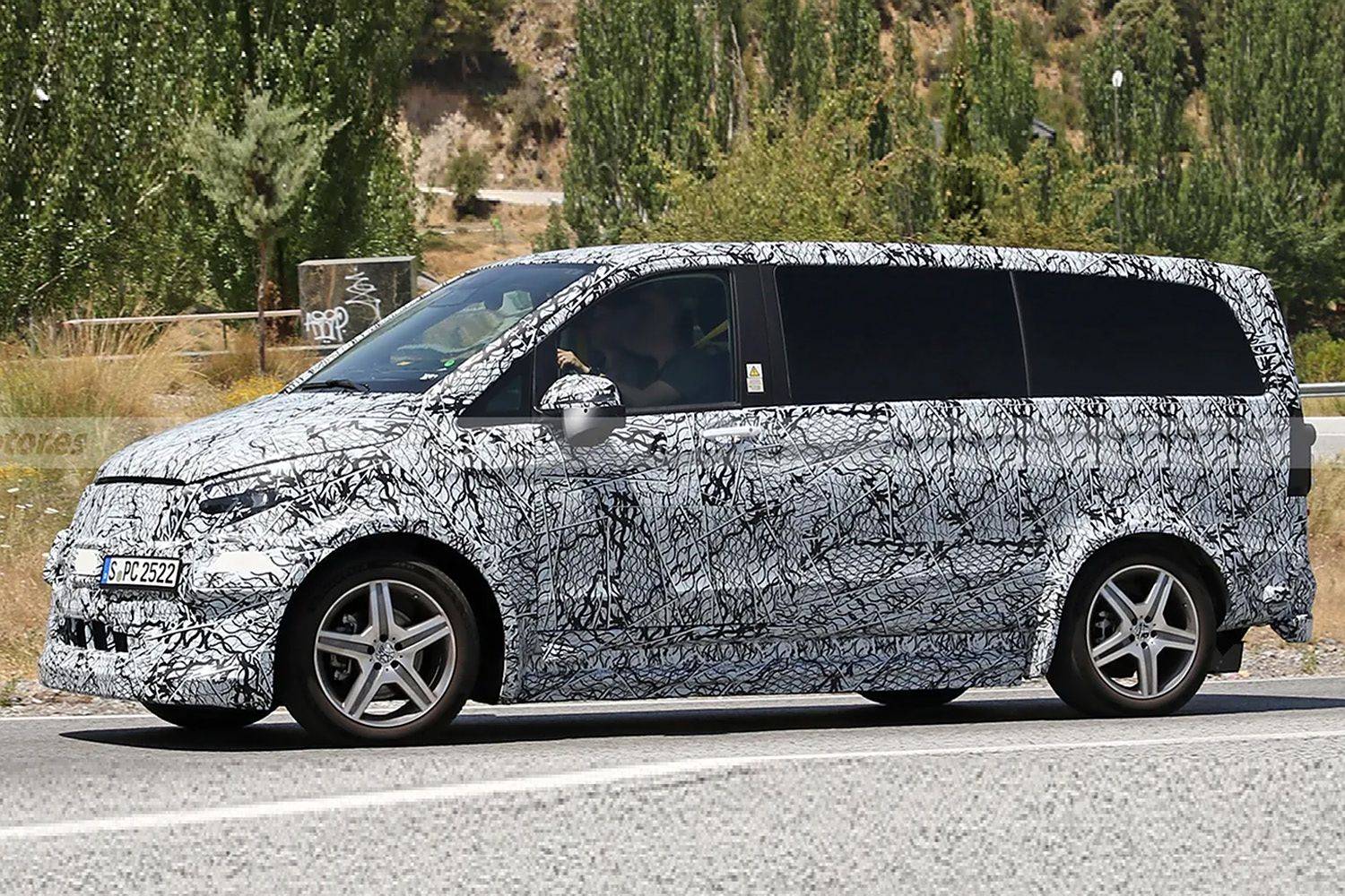 2026年发布/VAN.EA纯电平台 全新纯电奔驰V级谍照曝光_搜狐汽车_搜狐网