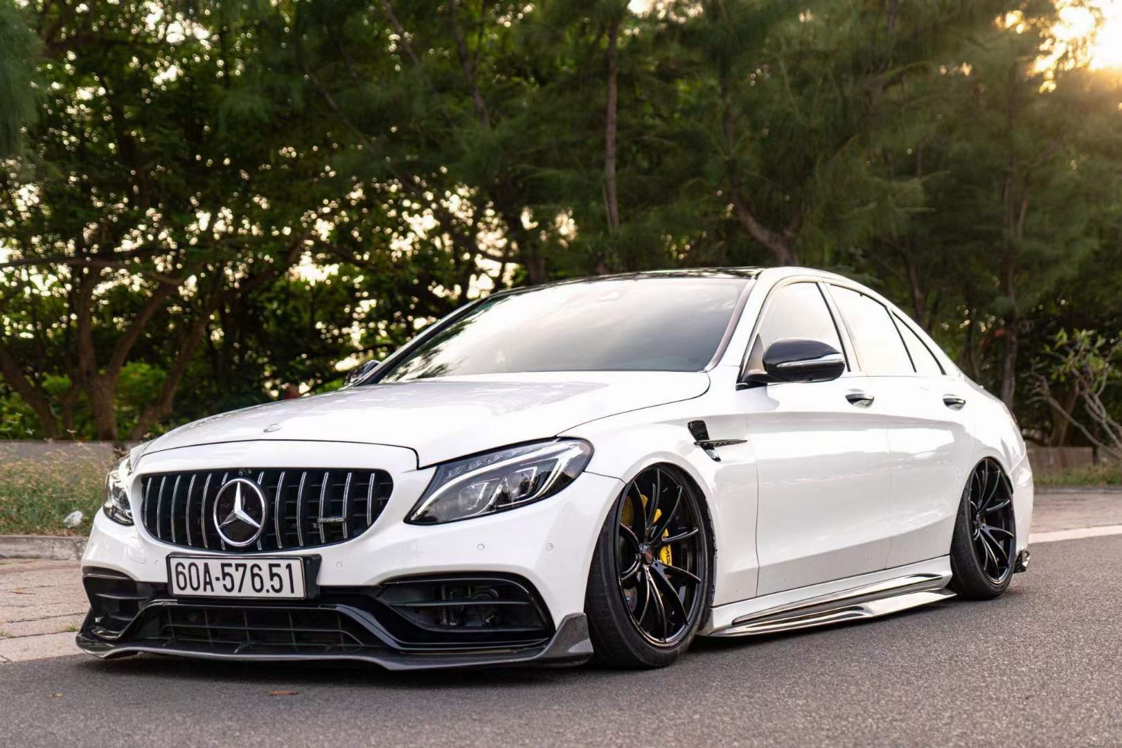 奔驰C级W205改装AIRBFT气动避震，低趴新境界_搜狐汽车_搜狐网