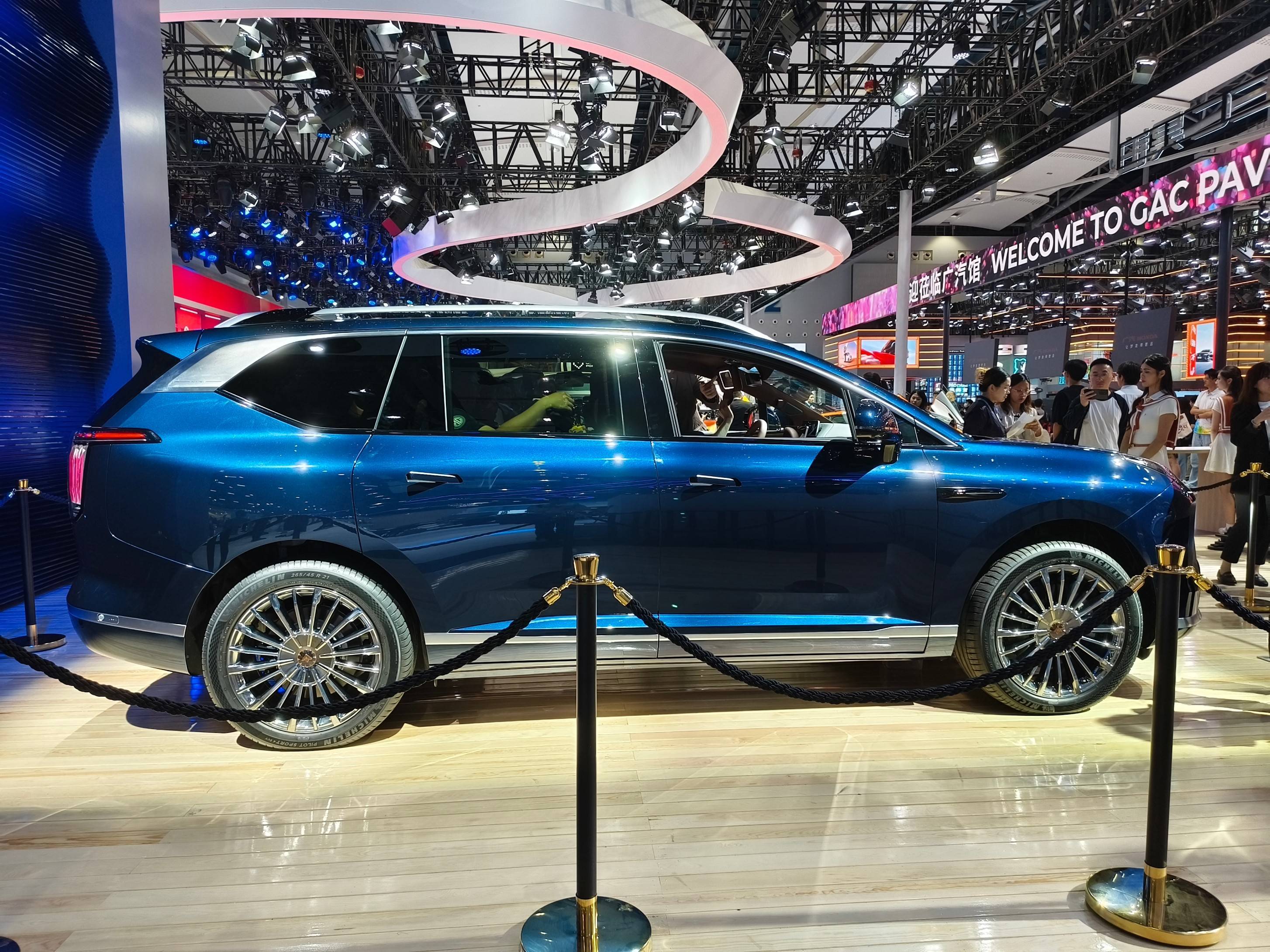 昊铂HL全球首发，豪华智能旗舰SUV来袭，续航超千里！_搜狐汽车_搜狐网
