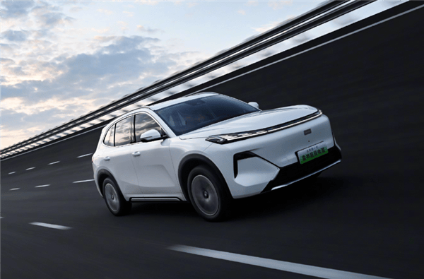 吉利星舰7 EMi插电混动SUV上市火爆，7天交付破6500辆！_搜狐汽车_搜狐网