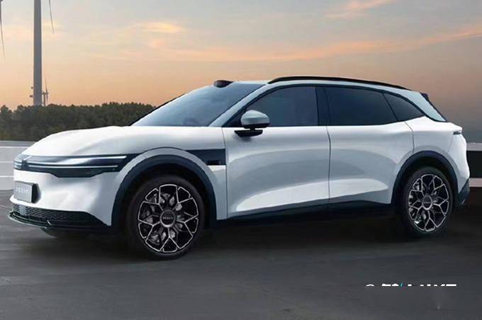 极氪大六座SUV谍照曝光！最快年内发布 PK理想L8_搜狐汽车_搜狐网