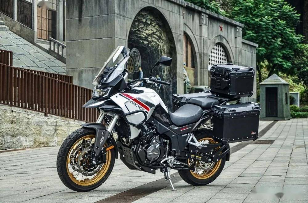 同级别配置、排量王者——赛科龙RX600静态解读_搜狐汽车_搜狐网