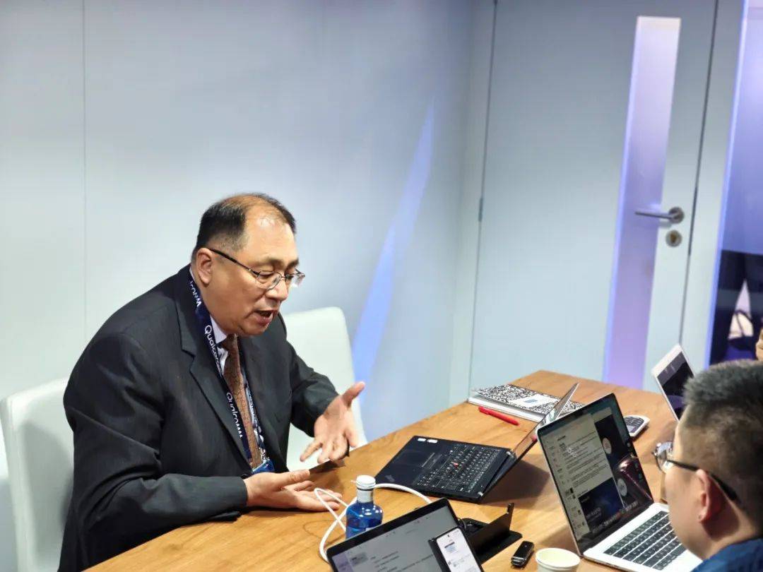 MWC 2024 | 高通孟樸谈MWC感受：5G+AI赋能千行百业_终端_技术_平台