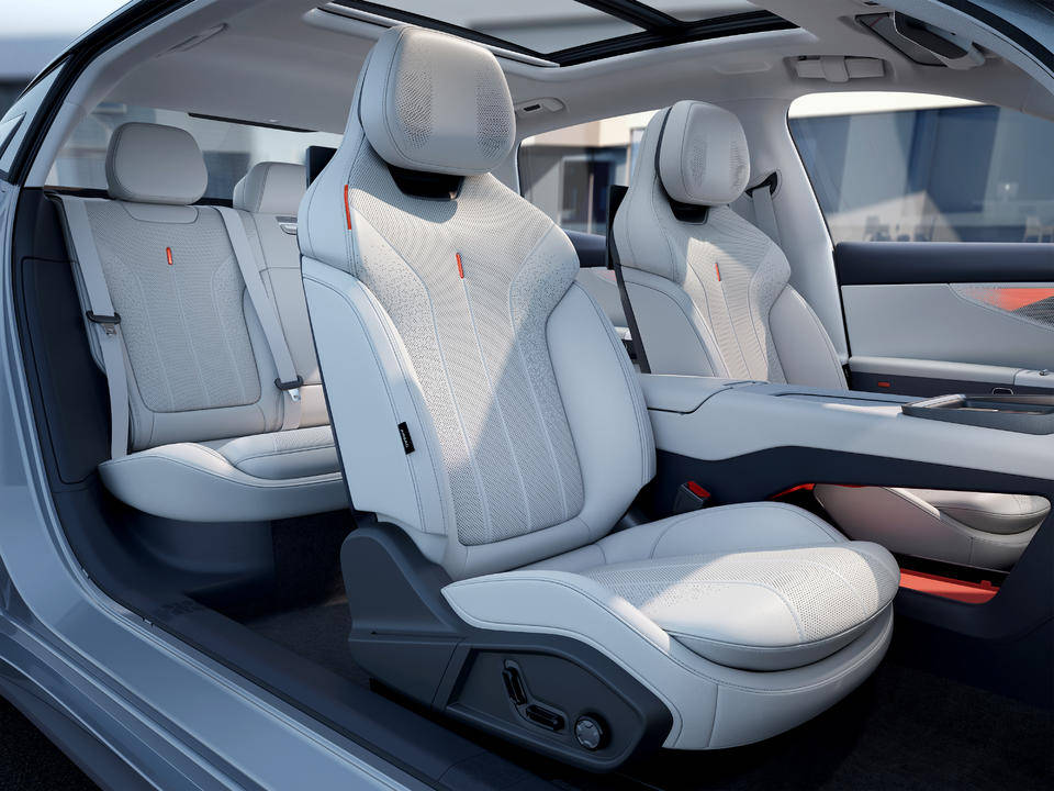 20万级新能源轿车首选，18万元起，领克07EM-P开启预售_搜狐汽车_搜狐网