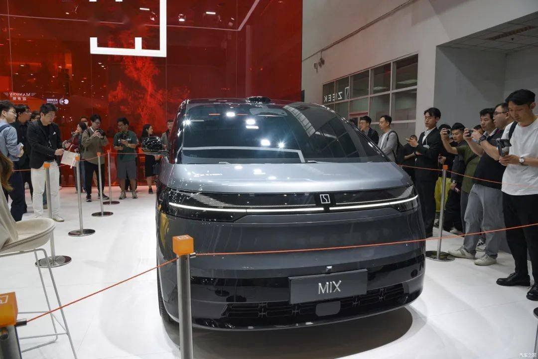 车里打“掼蛋”？这台MPV的设计可太行了！_搜狐汽车_搜狐网