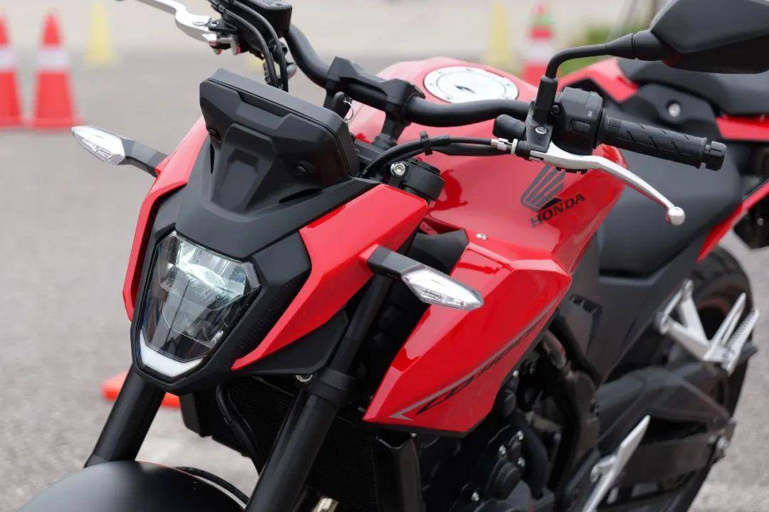 车评特辑：“低调”的Honda CB400F，细微之处见真章_搜狐汽车_搜狐网