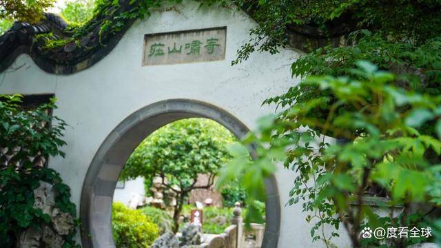 何园景点介绍，复道回廊、片石山房，一步一景，古典之美等你赏！_园林_建筑_扬州市