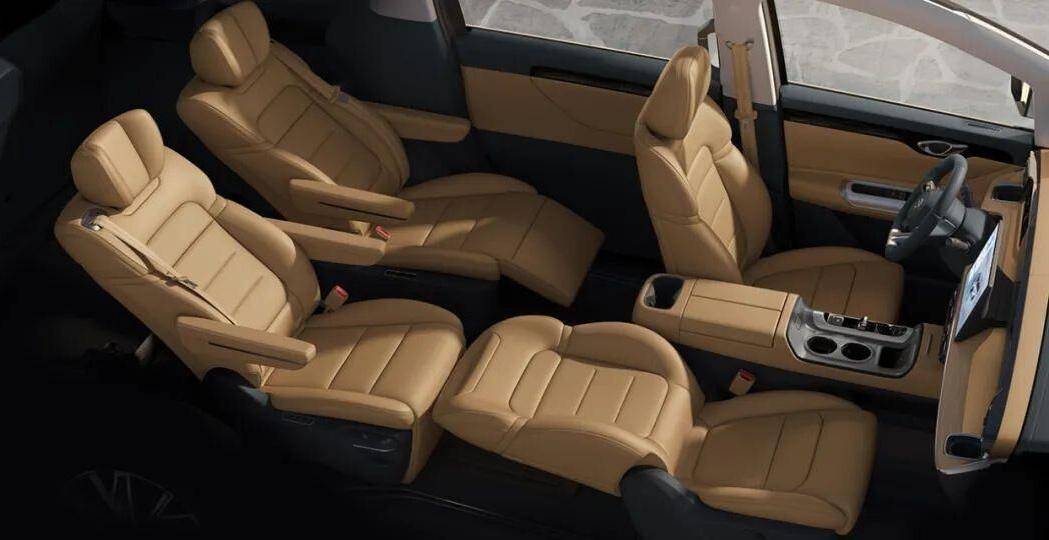 广汽传祺E8 HEV版上市，2+2+3布局，16.68万起_搜狐汽车_搜狐网