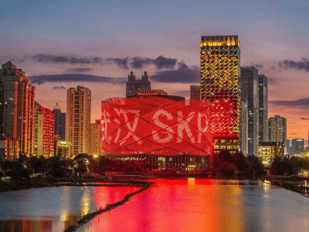 武汉最贵的商业开业了，武汉skp，建筑颜值还很不错!_品牌_的设计_街区