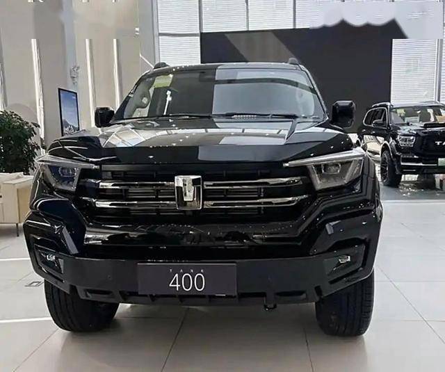 坦克400燃油版亮相：2.0T+9AT+三把锁，越野能力惊人_搜狐汽车_搜狐网