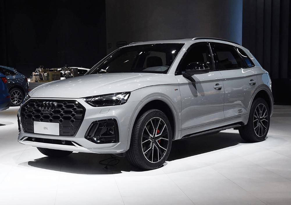 奥迪Q5L新老款如何选择？广州车展新款亮相，旧款降价，性价比之战一触即发！_搜狐汽车_搜狐网