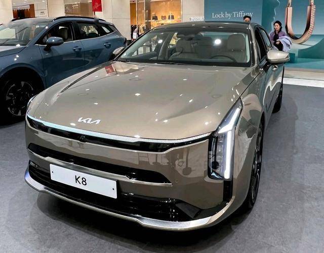 新一代起亚K8实车曝光，简约霸气，实力不输奥迪a6_搜狐汽车_搜狐网