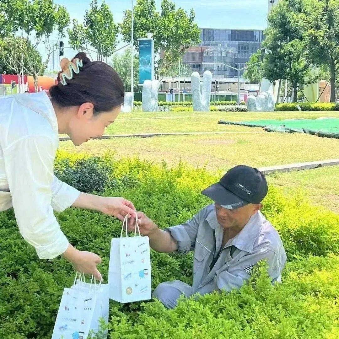 品牌案例 | Lili Time 3.0，向善商业如何真正可持续？_群体_一家_专业性