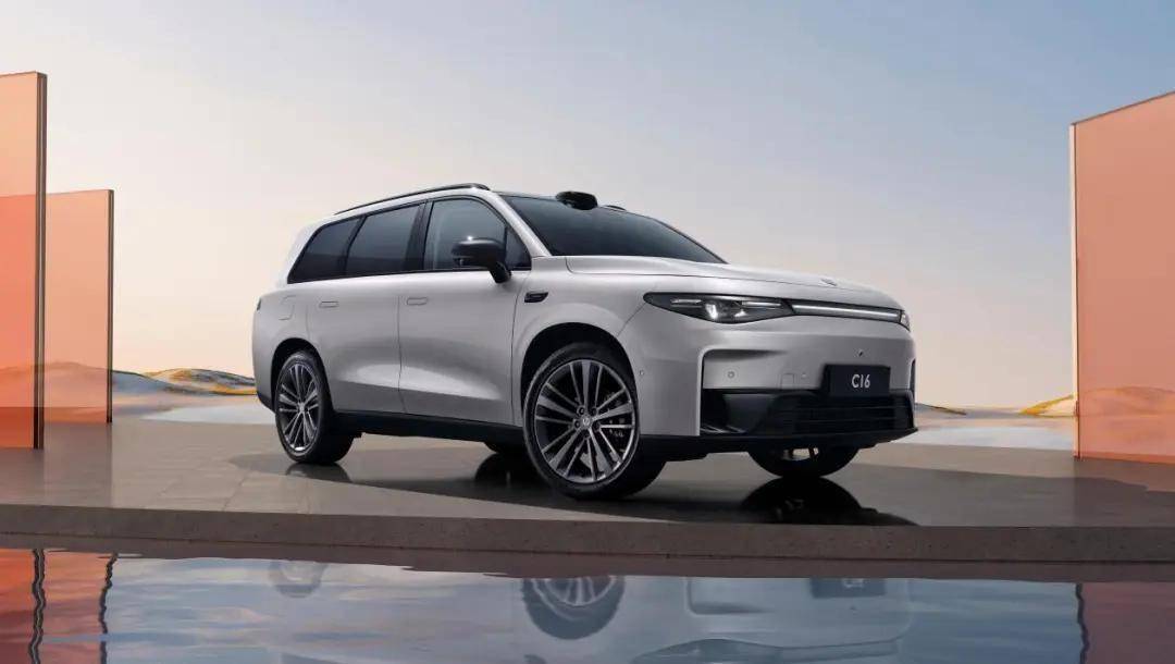 问界M8来袭，能否在豪华SUV市场再超理想L9？_搜狐汽车_搜狐网