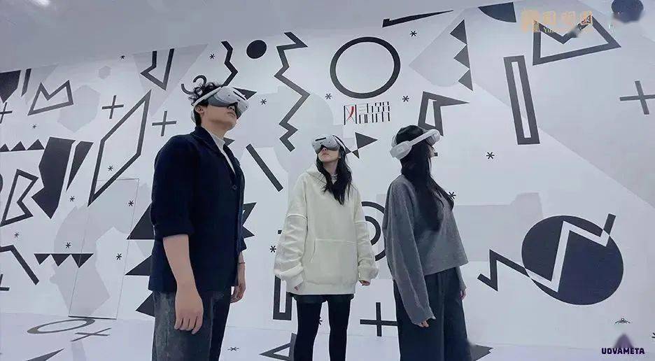 《梦回圆明园》VR大空间行浸式探索体验展，科技与历史震撼交响，现象级文旅VR大空间体验国内首站，邀您共赴时空之旅！_文化