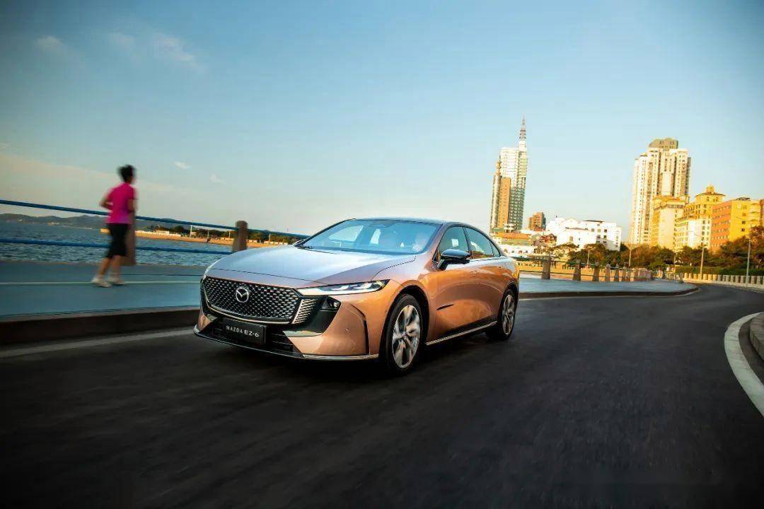 长安马自达EZ-6，9.98万起售B级享受，性价比王者归来？_搜狐汽车_搜狐网