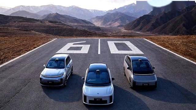 理想i系列首款纯电SUV i8发布，延续MEGA及L系设计，你觉得好看么_搜狐汽车_搜狐网