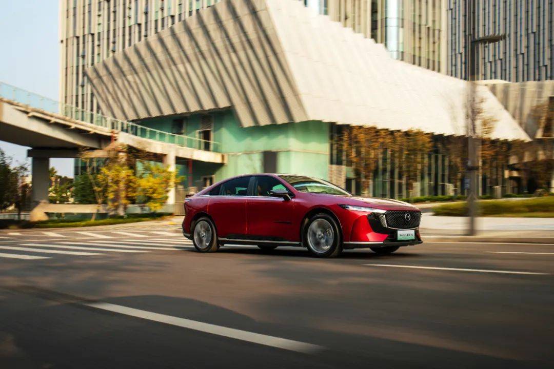 9.98万元起的马自达EZ-6，彻底治好了年轻人的选择焦虑症？_搜狐汽车_搜狐网