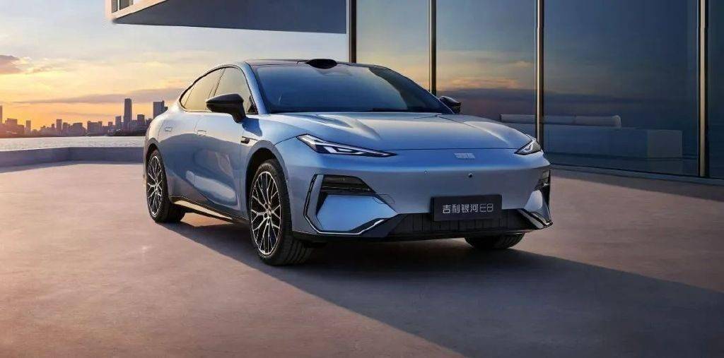 2025新能源轿车降价潮，比亚迪汉、吉利银河E8、长安启源A07谁更值？_搜狐汽车_搜狐网