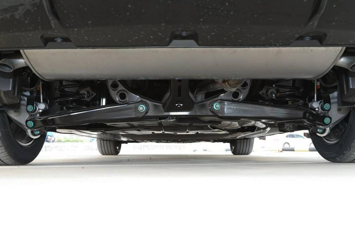 增程PK插混！深蓝L07对比海豹07 DM-i，10多万预算，谁是更优选？_搜狐汽车_搜狐网