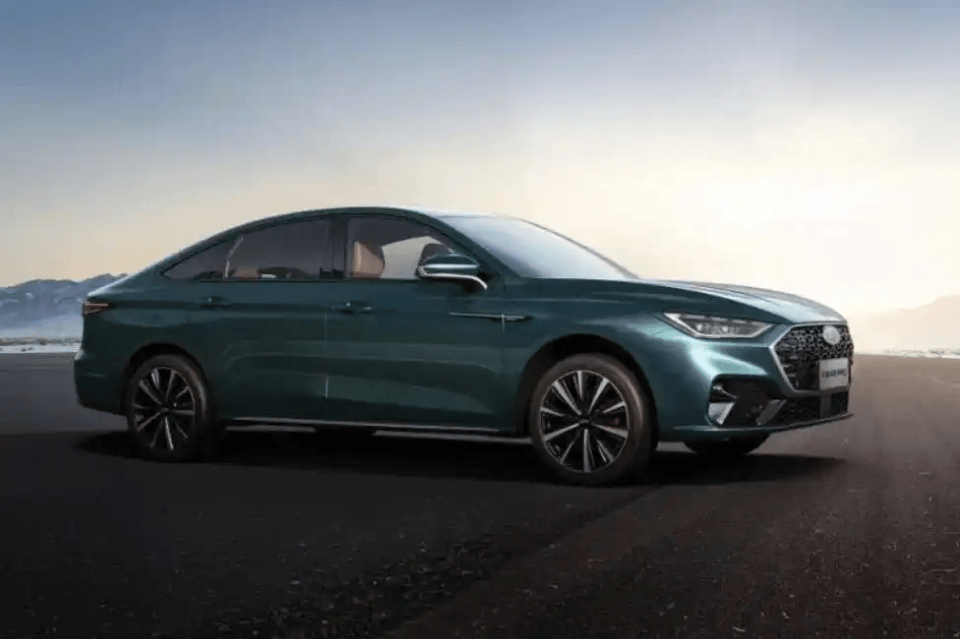 艾瑞泽8 PRO 2.0T来袭，国产燃油轿跑市场再添新成员！_搜狐汽车_搜狐网