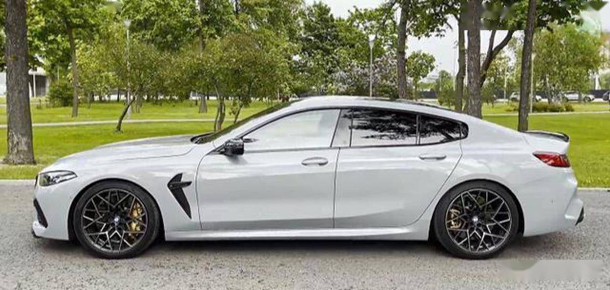 全新宝马M8发布，搭载强劲4.4T V8引擎，0-100km/h仅需3.2秒！_搜狐汽车_搜狐网