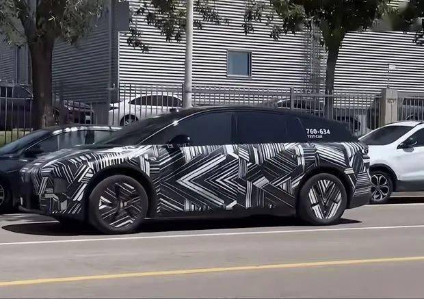 理想i6谍照曝光 下半年最值得期待的SUV之一？_搜狐汽车_搜狐网